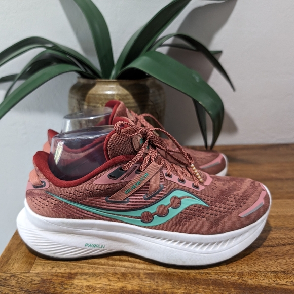 Saucony | Shoes | Saucony Guide 6 Running Shoe Womens Size 7 | Poshmark